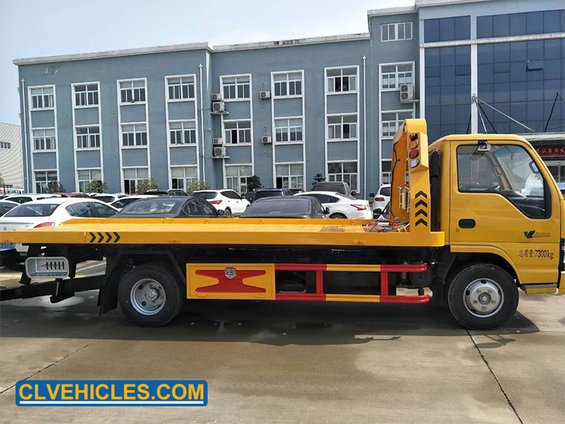 Wheel Lift ISUZU ELF Tow Truck 190hp with High Towing Capacity