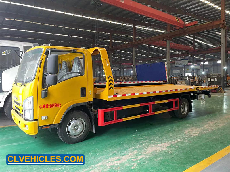 Wheel Lift ISUZU ELF Tow Truck 190hp with High Towing Capacity