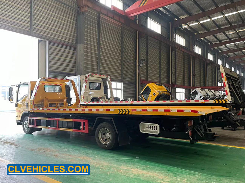 Wheel Lift ISUZU ELF Tow Truck 190hp with High Towing Capacity